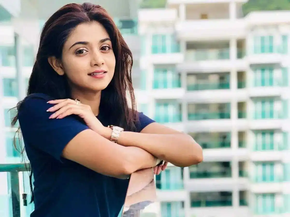 Tanvi Dogra - Biography, Age, Career, Height, Education, Relationship