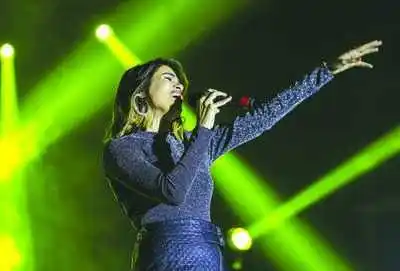 Shalmali Kholgade (Singer) - Biography, Age, Career, Height, Husband ...