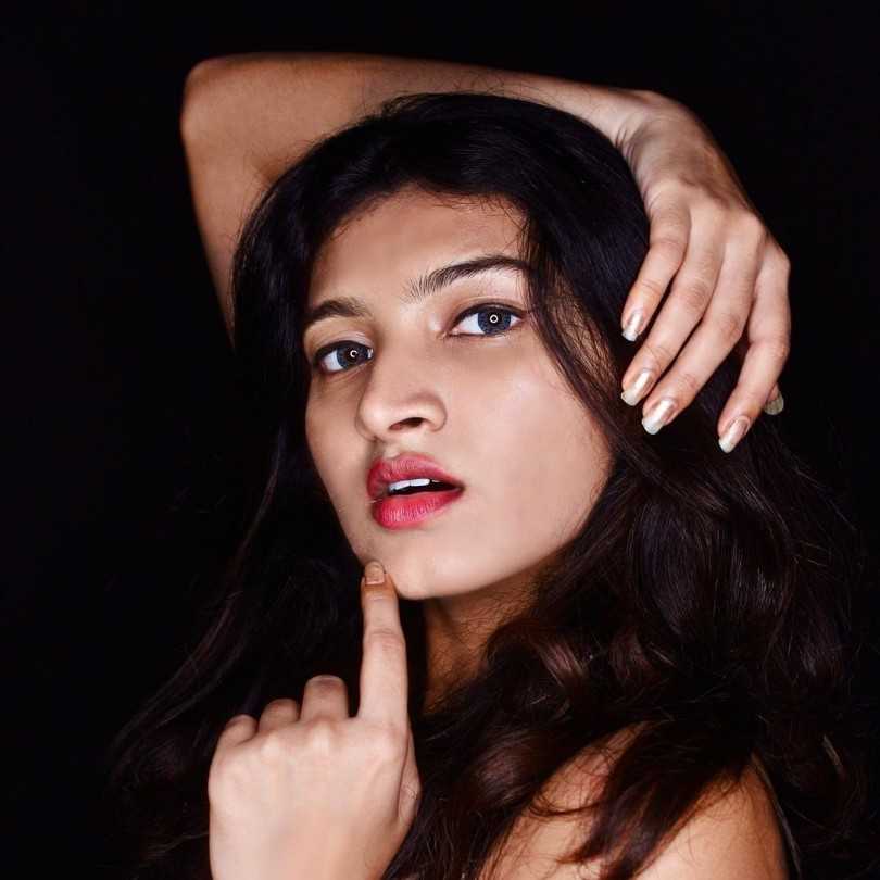 Rutuja Kulkarni Model | Biography Age Birthday Place