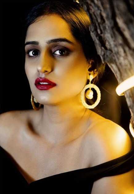 Divya Johar Models | Age Birthday Biography