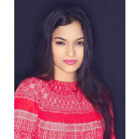 Rajeshwari Kharat Movie Star Age, Photos, Biography, Movies, Family