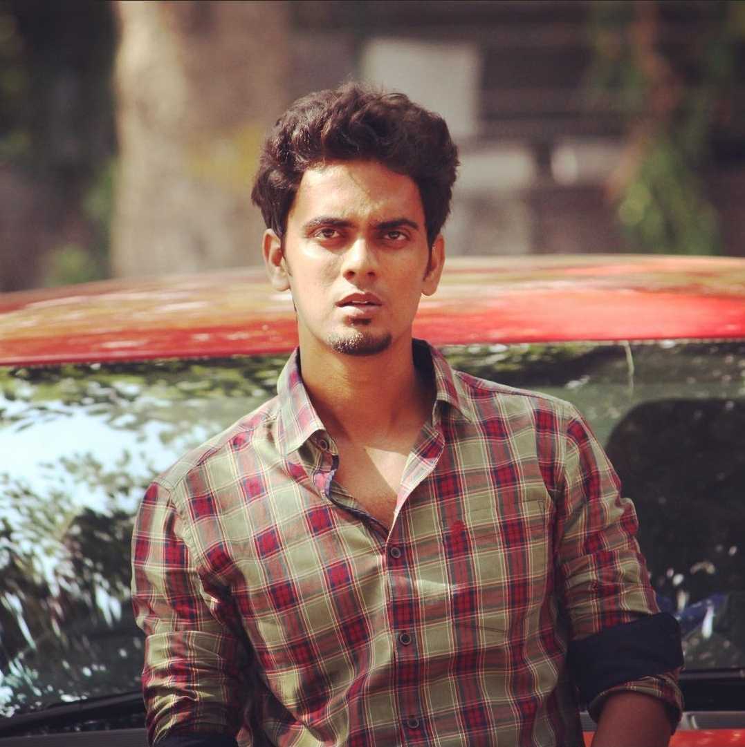 Roopesh Kumar Author| Biography Career Personal Life