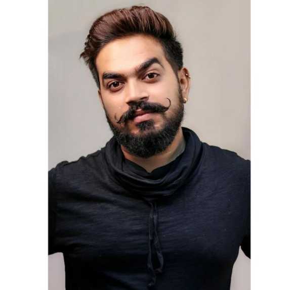 Kamaljeet Kanjan Henna Artist Influencer | Biography Career Youtube