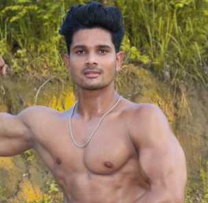 Ravi Kumar Youtuber Movies, Photos, Age, Biography, Wife