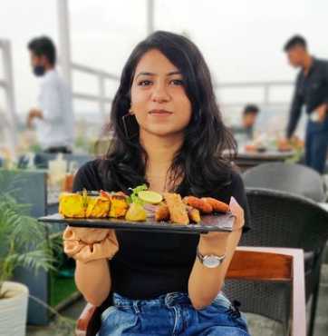 Parul Gupta Blogger | Biography Influencer