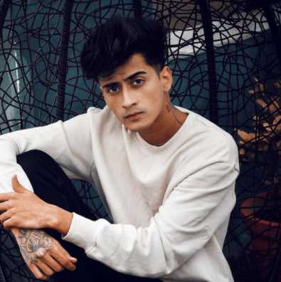 Yash Sharma Influencer| Biography Career Personal Life