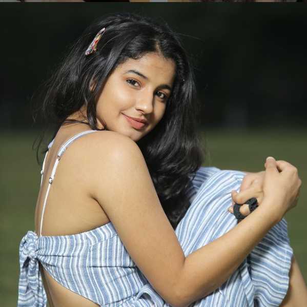 Sheetal Bhatt Singer| Biography Age Personal life