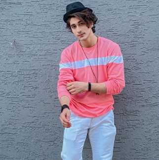 Tarun Namdev Influencer Height, Age, Biography, Date of Birth, Family