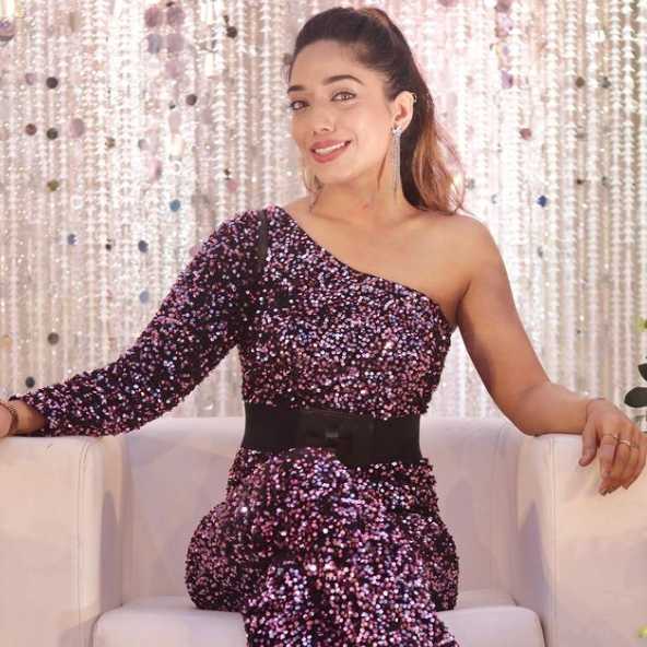 Riya Thatte | Age Birthday Biography