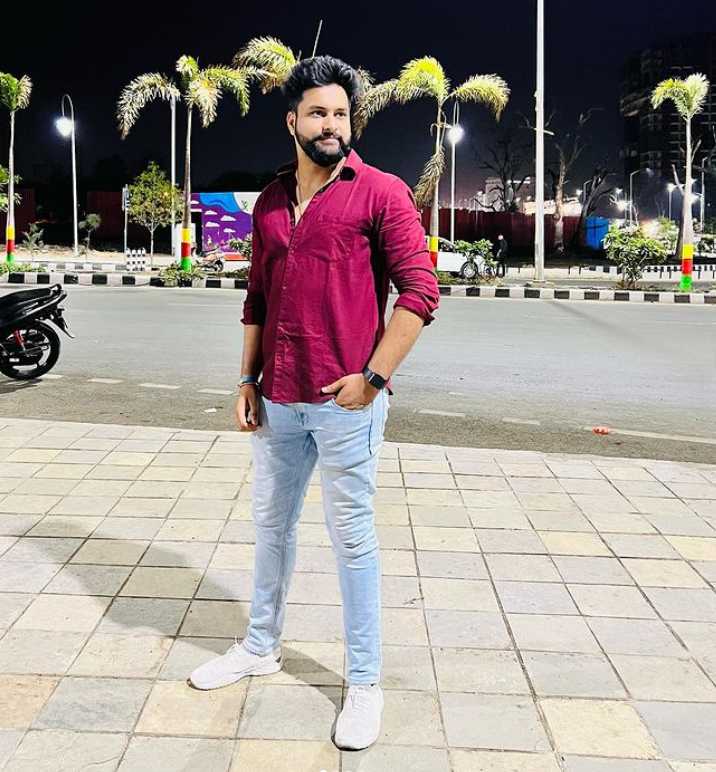 Hrishikesh Tripathi Influencers | Age Birthday Biography