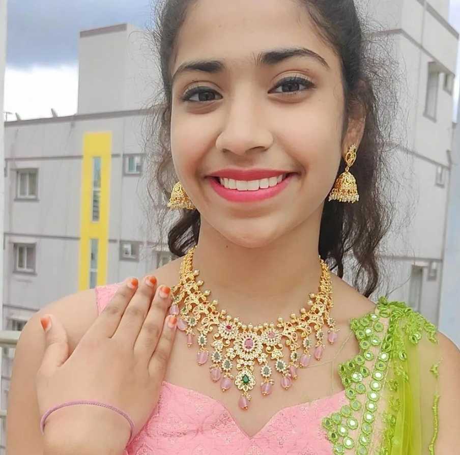 Nikita Influencer Movies, Photos, Boyfriend, Age, TV Shows