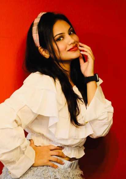 Komal Rajput Content Creator Dancer Biography Birthday Age New Reel Post Brand Dance Video