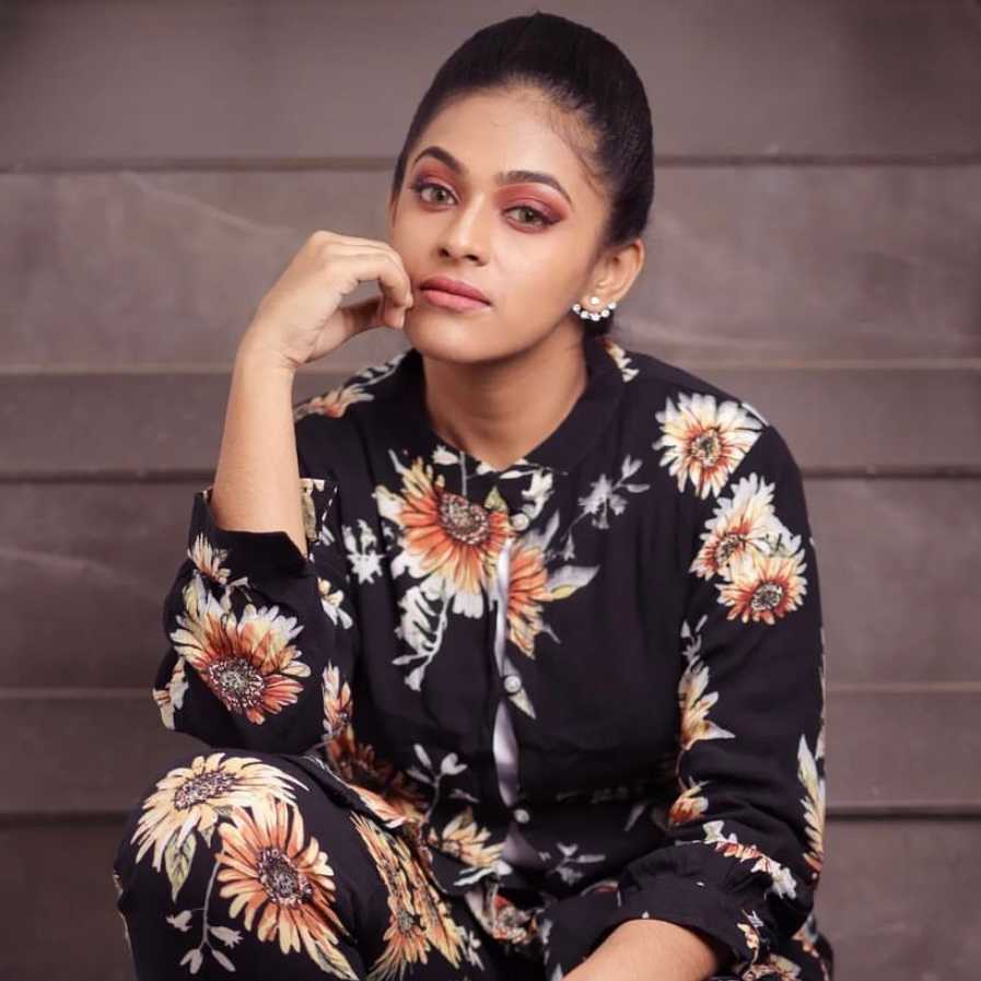 Gowri Gopan Actress Dancer Birthday Biography Age Instagram