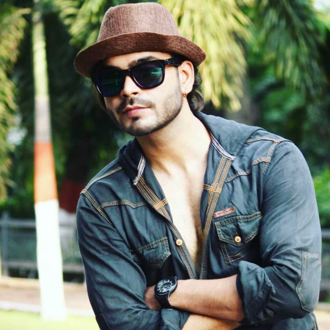 Deepak Chandra Music | Age Birthday Biography