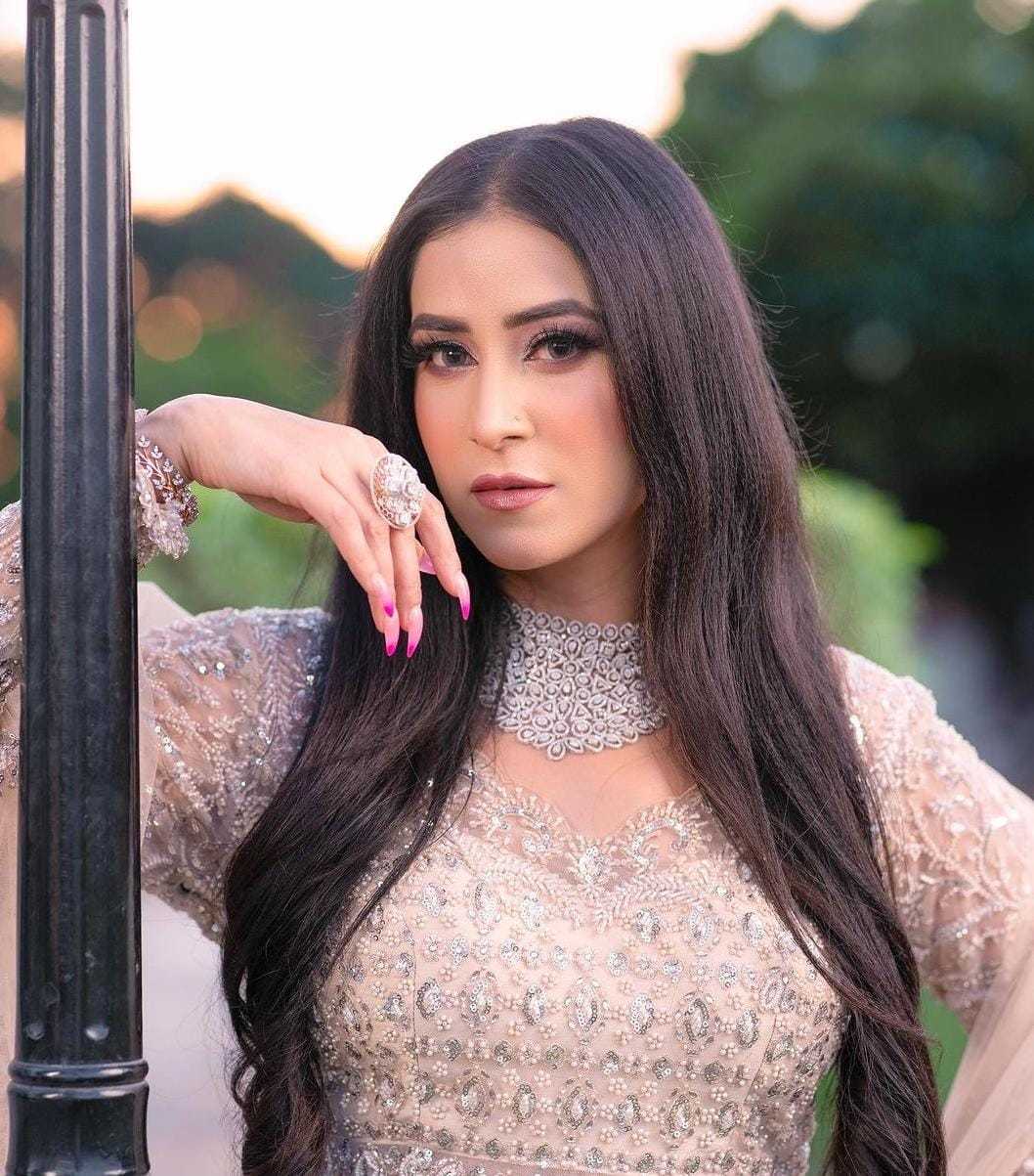 Isha Sharma Influencers | Age Birthday Biography