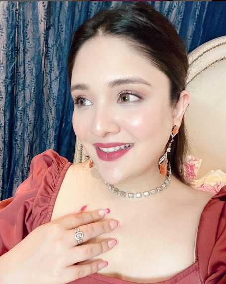 Saloni Shah Movie Artist | Age Birthday Biography