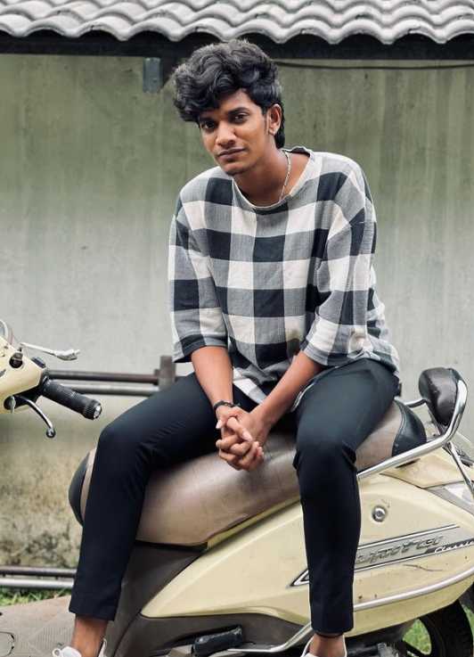 Surendar V Movie Artist | Age Birthday Biography