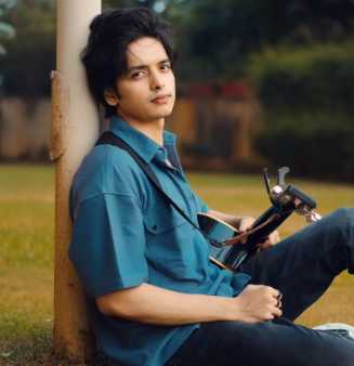 Sam Rais Music | Age Birthday Biography