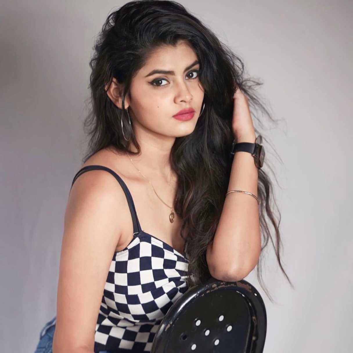 Kranti Godambe Music | Age Birthday Biography