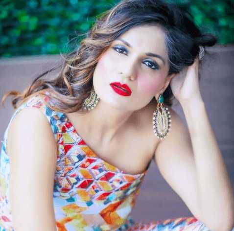 Shikha A Sharma Artist Age 3D Rangoli Queen Biography