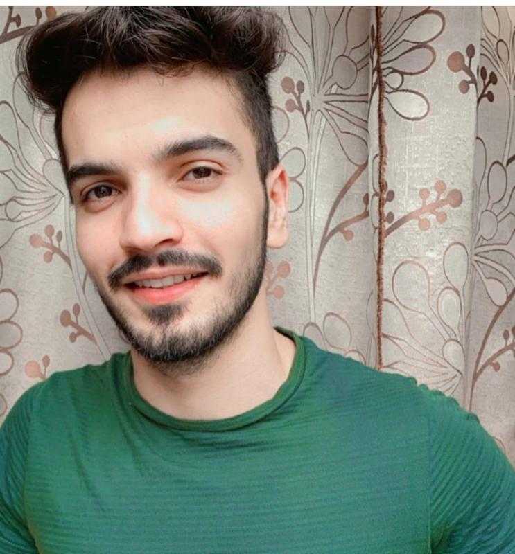 Simar Tik Tok Star Movies, Photos, Husband, Age, Birthday